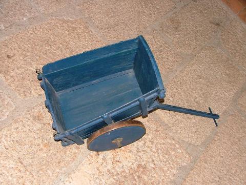 CHARRETTE JOUET D'ENFANT | Patrimoine du Morvan