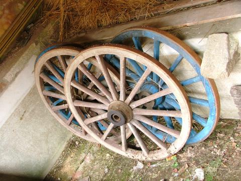 ROUES DE CHARRETTE à 2 roues | Patrimoine du Morvan